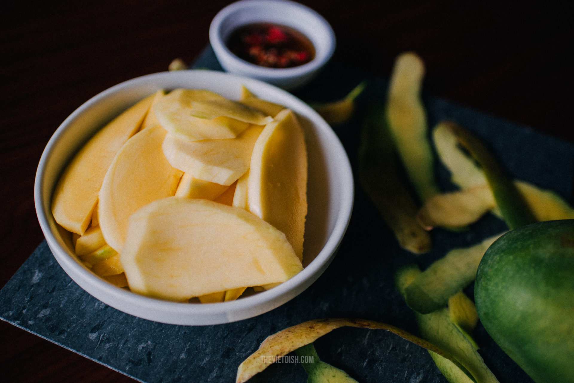 How to Eat Vietnamese Green Mango with Sweet Fish Sauce