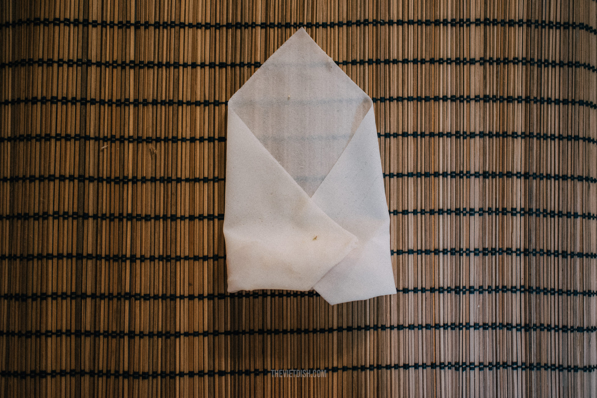 How to Fold Vietnamese Fried Egg Rolls » The Viet Dish